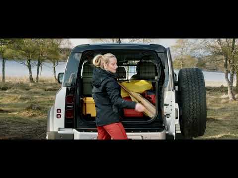 Defender | Country Pack: 車両保護と快適さを向上させる機能のハイライト - 動画要約 - Glarity